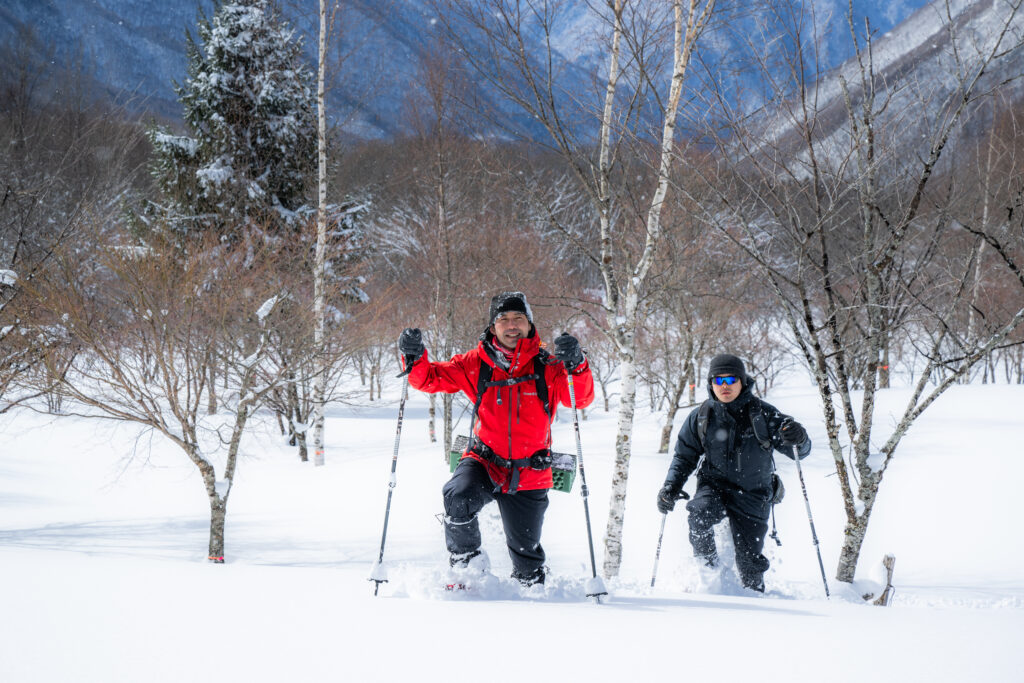 未踏の白銀の世界へ飛び込もう！スノーシューハーフデーツアー | 【公式】高山でドライブ・観光におすすめのスポット｜新穂高ロープウェイ